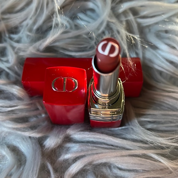 Dior | Makeup | Christian Dior Lipstick Rouge Dior 88 Caress | Poshmark